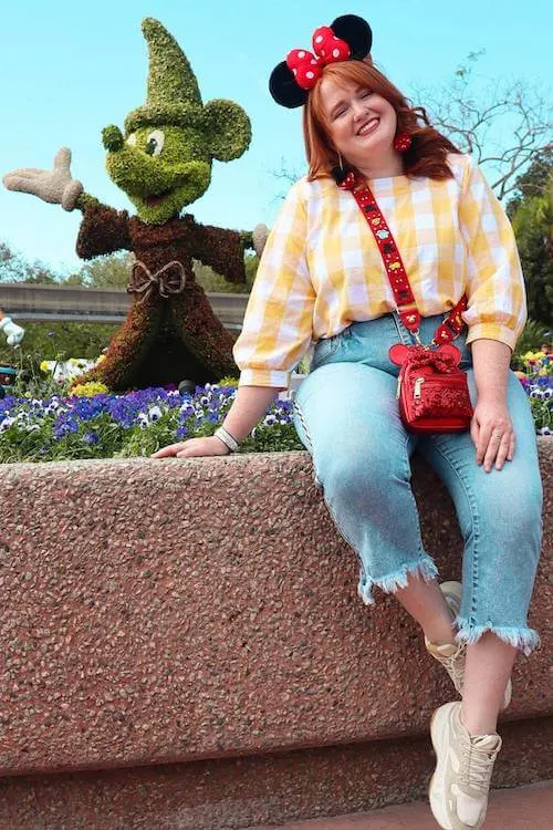 40+ Trendy Disney Outfits for Spring, Summer, Fall and Winter - Girl ...