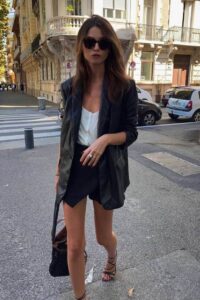 30+ Summer Paris Outfit Ideas for a Perfect French Chic Look - Girl ...
