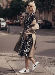 60+ Chic Veja Sneakers Outfits: How To Wear Veja Sneakers To Step Up ...