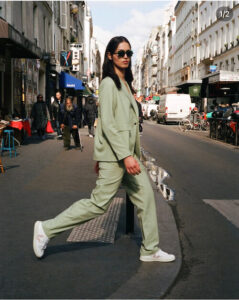 60+ Chic Veja Sneakers Outfits: How To Wear Veja Sneakers To Step Up ...