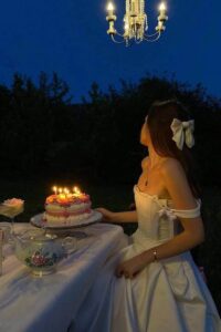 40+ Stylish Birthday Outfits for Women for a Glam Celebration - Girl ...