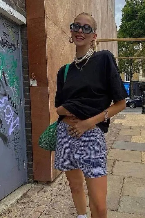 30+ Trendy Boxer Shorts Outfit Ideas to Prove It Is the Hottest Trend ...