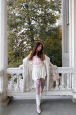 70+ Coquette Outfit Ideas To Nail This Girly Trend for Spring, Summer ...