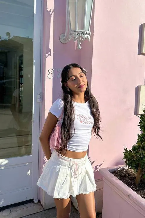 50+ Girly Summer Outfits to Embrace Your Feminine Flair | Summer ...