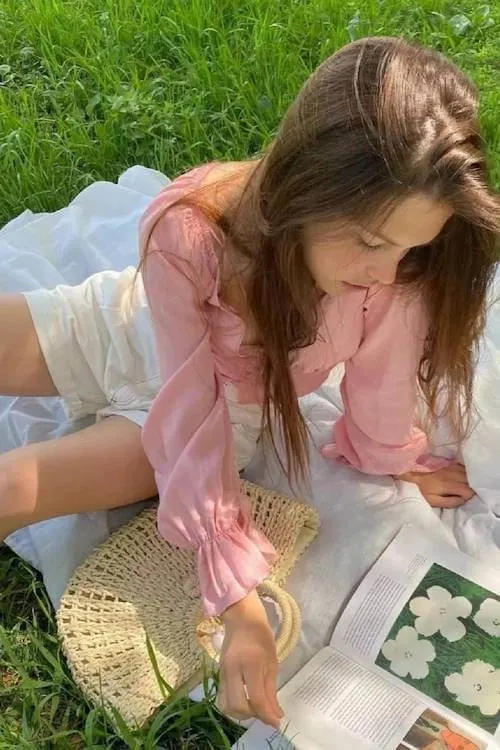 50+ Girly Summer Outfits to Embrace Your Feminine Flair | Summer ...