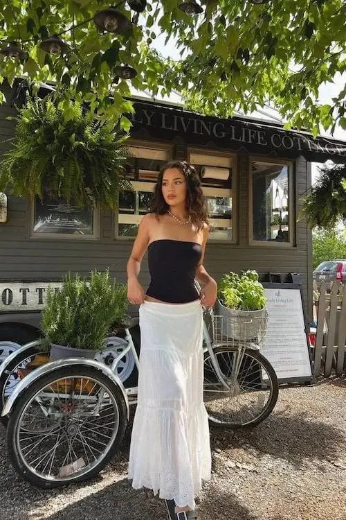 50+ Girly Summer Outfits to Embrace Your Feminine Flair | Summer ...