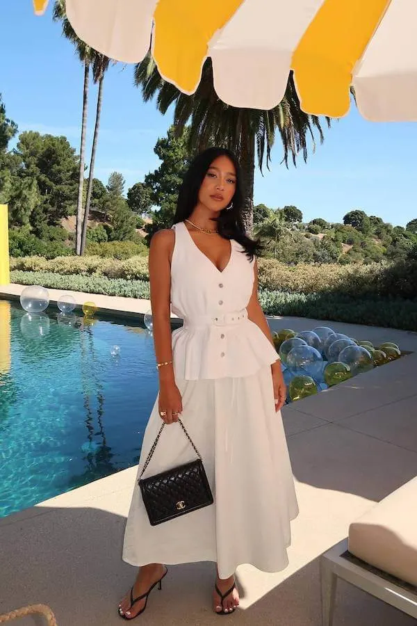 17+ Trendy Classy Pool Party Outfit Ideas You Have to See - Girl Shares Tips