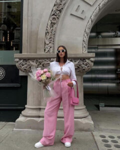 60+ Chic Spring Outfits For Everyday, Date Night, Brunch, And More ...