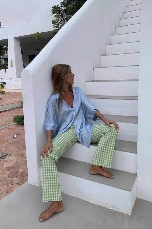 50+ Stylish Summer Vacation Outfits For Every Occasion (Resort, Beach ...