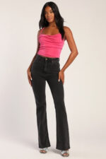 What To Wear To Hell's Kitchen Las Vegas: 15+ Outfits & Dress Code Guide - Girl Shares Tips