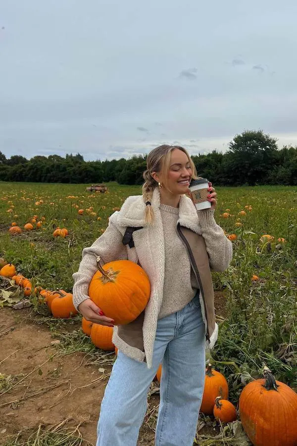 What To Wear To Pumpkin Patch: 50+ Trendy Cute Pumpkin Patch Outfits ...