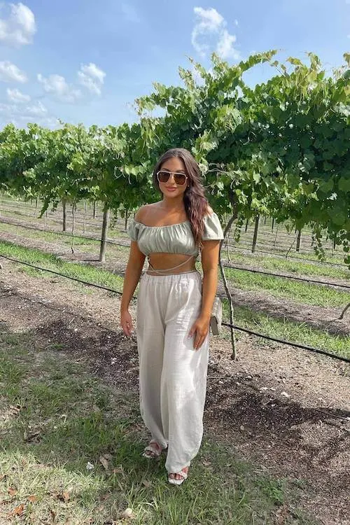30+ Stylish Winery Outfit Ideas for Spring Summer for a Day of Wine ...